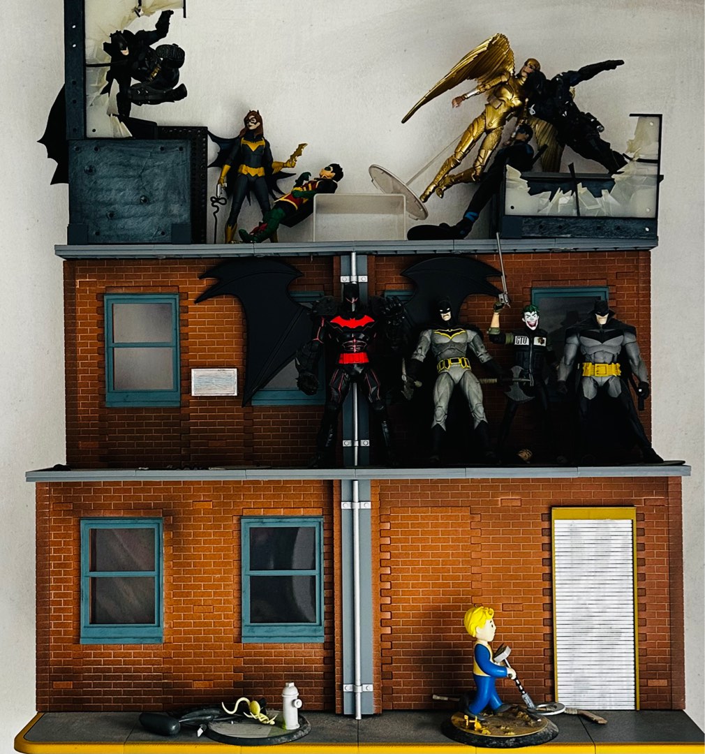 Neca Street Scene Diorama (Final date to buy May 20), Hobbies & Toys ...