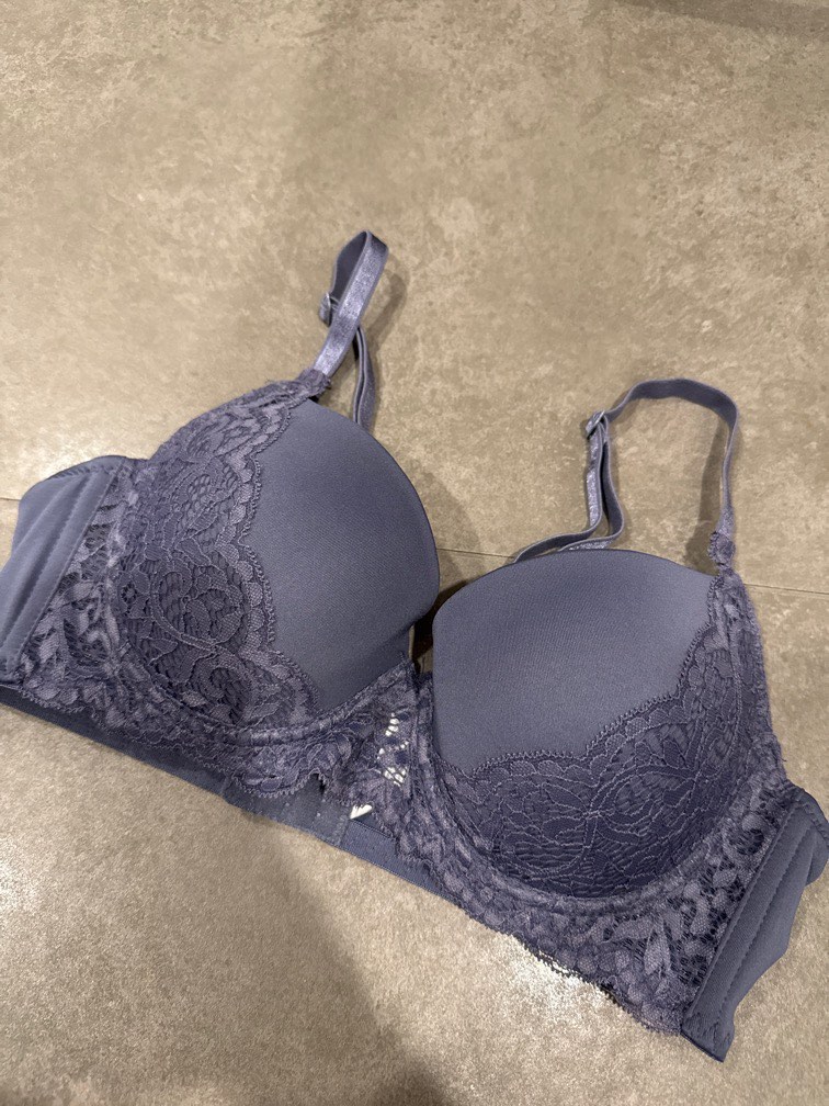 Pierre Cardin bra B80, Women's Fashion, New Undergarments & Loungewear ...