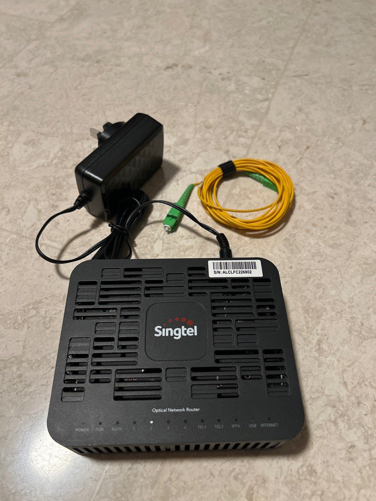 Singtel (ONR) Optical Network Router, Computers & Tech, Parts ...