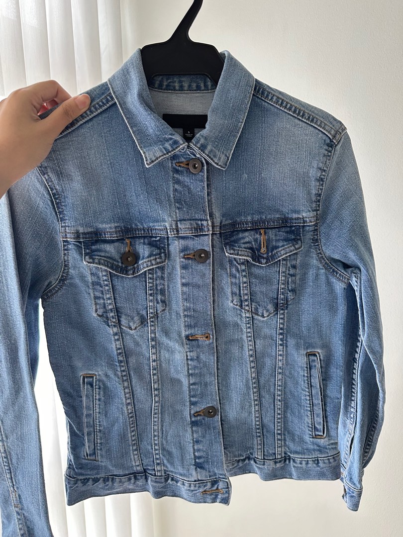 Uniqlo Denim Jacket, Women's Fashion, Coats, Jackets and Outerwear on ...