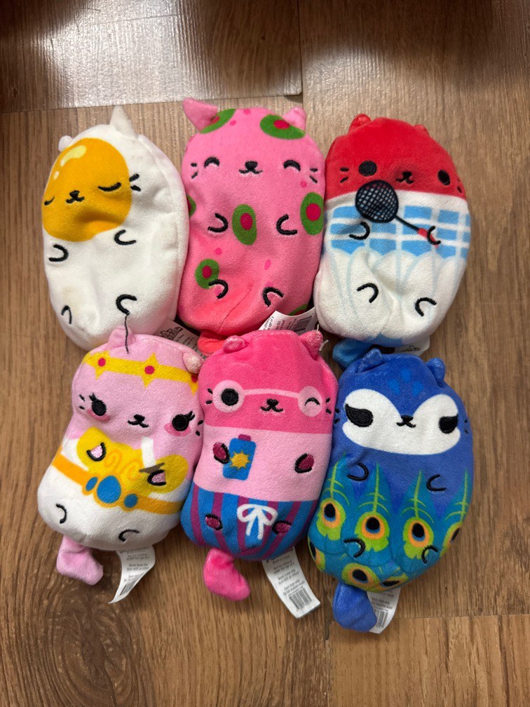 Cat vs Pickles, Hobbies & Toys, Toys & Games on Carousell