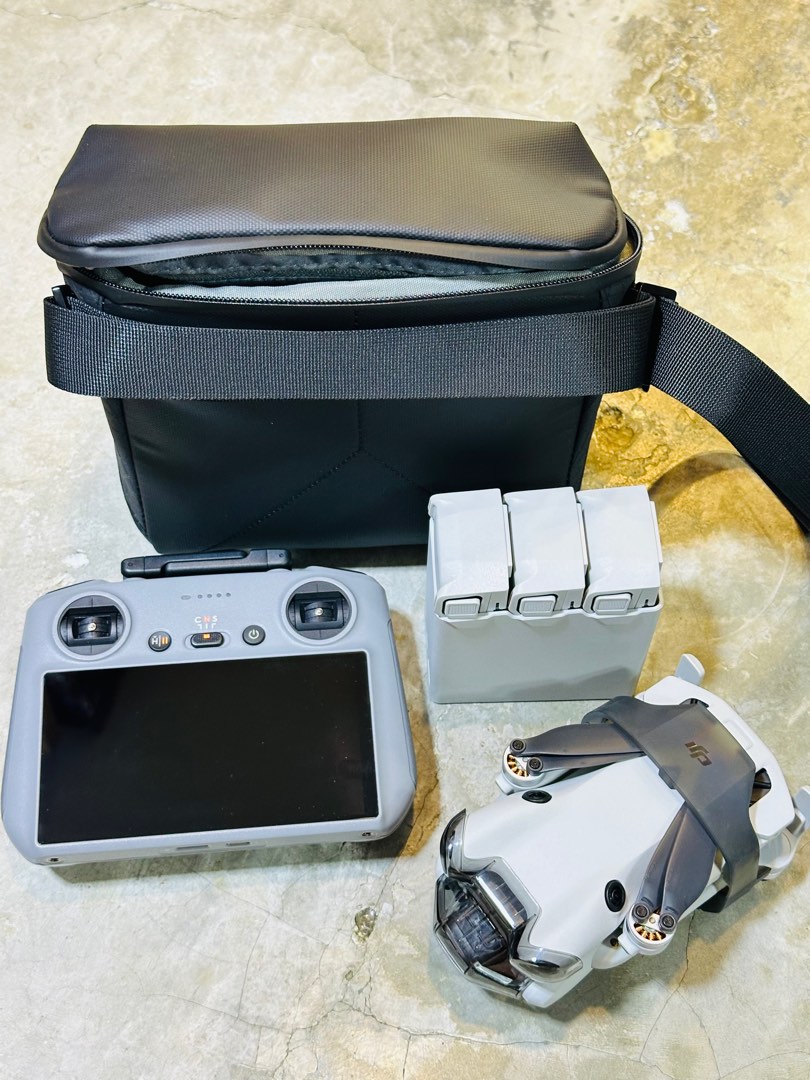 DJI mini 4 pro combo plus, Photography, Drones on Carousell