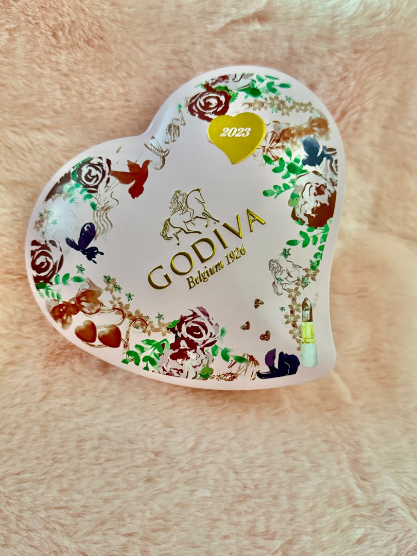 Godiva 2023 Heart Shape Tin Box - Authentic, Hobbies & Toys, Memorabilia & Collectibles, Fan ...