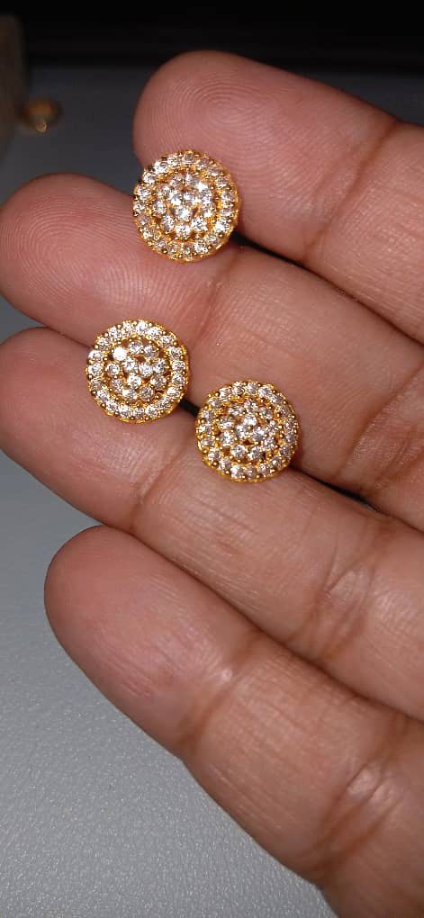 GOLD MUKUTHI BIG, Women's Fashion, Jewelry & Organisers, Earrings on ...