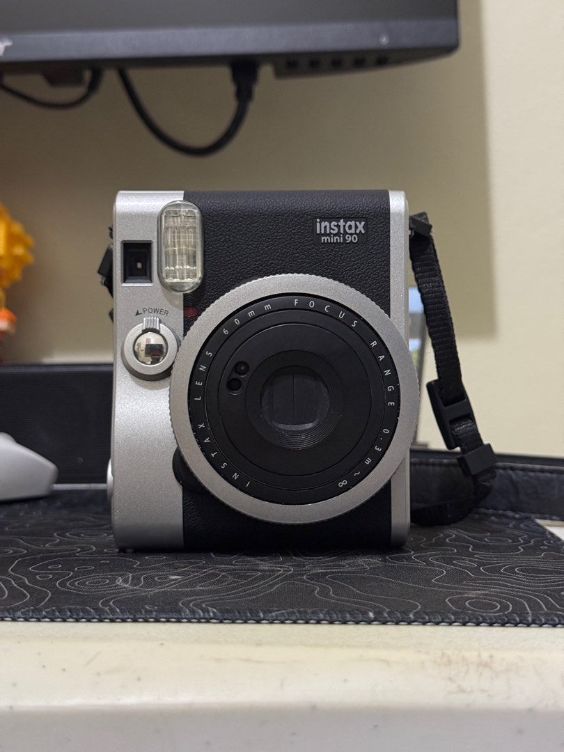 Instax Neo Classic 90, Photography, Cameras on Carousell