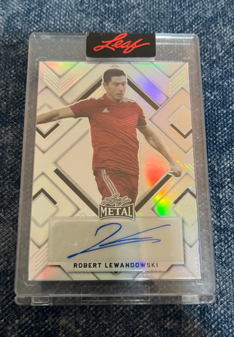 Lewandowski /22 Leaf auto, Hobbies & Toys, Memorabilia & Collectibles ...