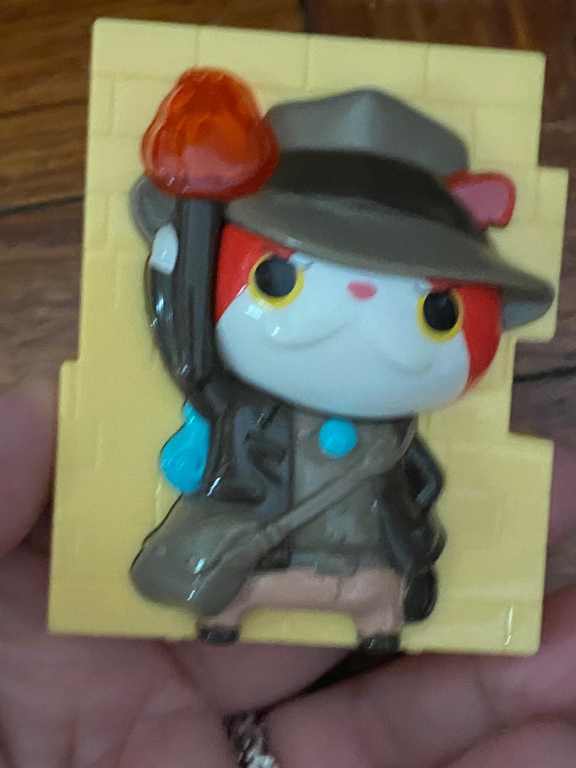 Mouse on wall character, Hobbies & Toys, Toys & Games on Carousell