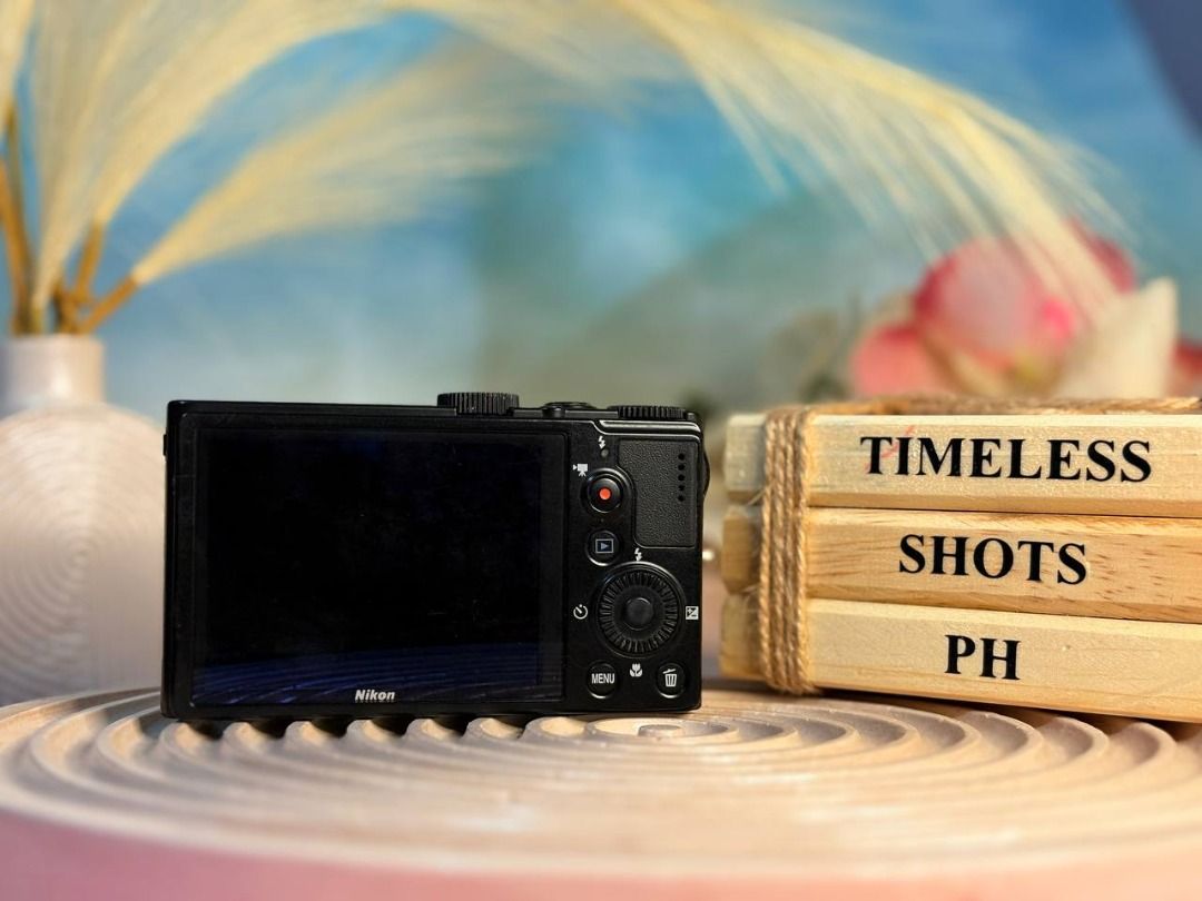 Nikon Coolpix P300 Digital Camera (POPUP FLASH), Photography, Cameras on Carousell