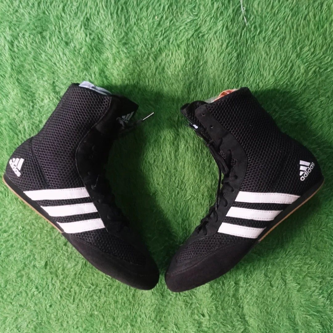 Sepatu tinju/boxing shoes Adidas box hog 1, Barang Yang Dicari di Carousell