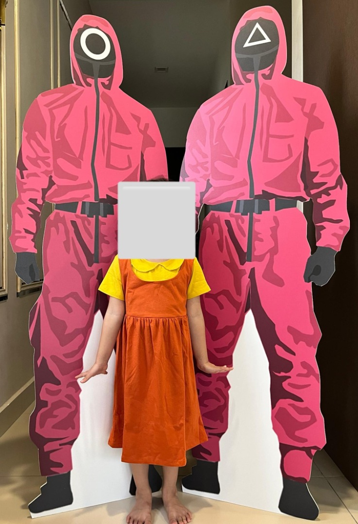 Squid Game Pink Guards Foamboard Standee (2 pcs), Hobbies & Toys ...