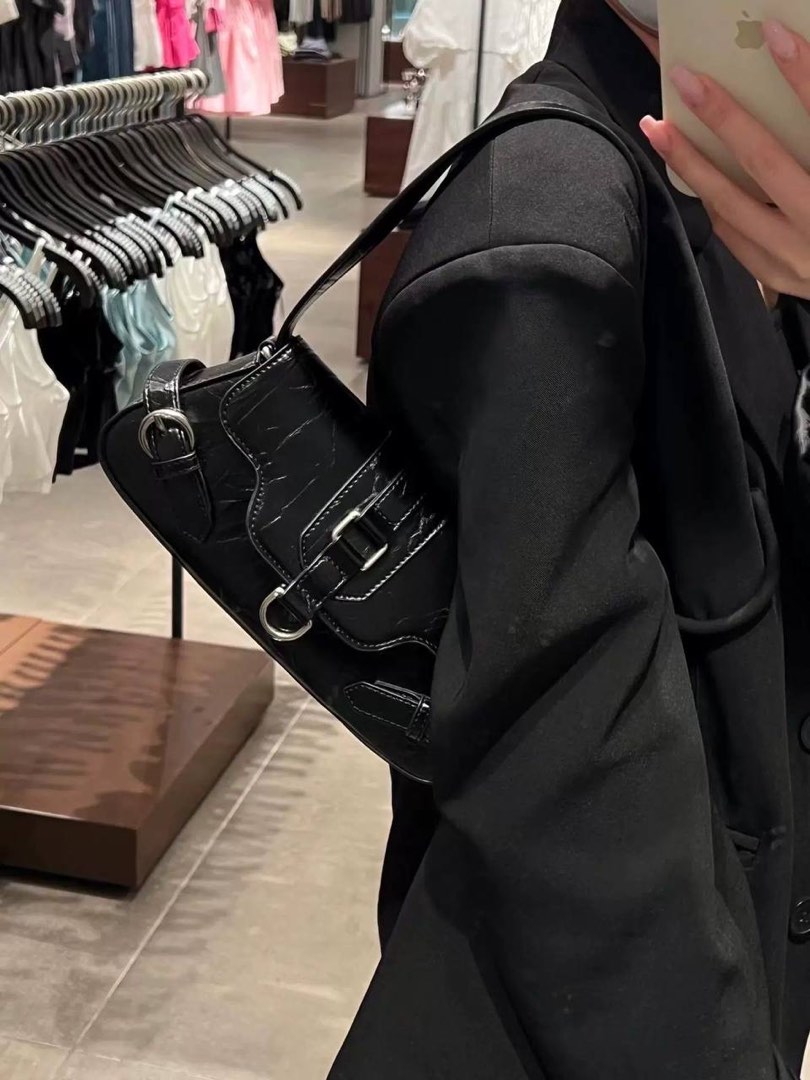 Y2k Black shoulder bag, Women's Fashion, Bags & Wallets, Shoulder Bags ...