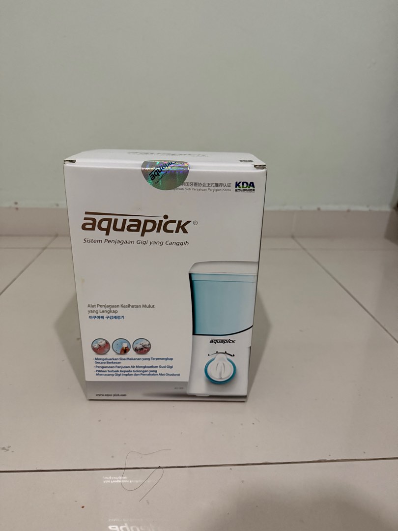 Aquapick AQ300 Waterflosser, Beauty & Personal Care, Oral Care on Carousell