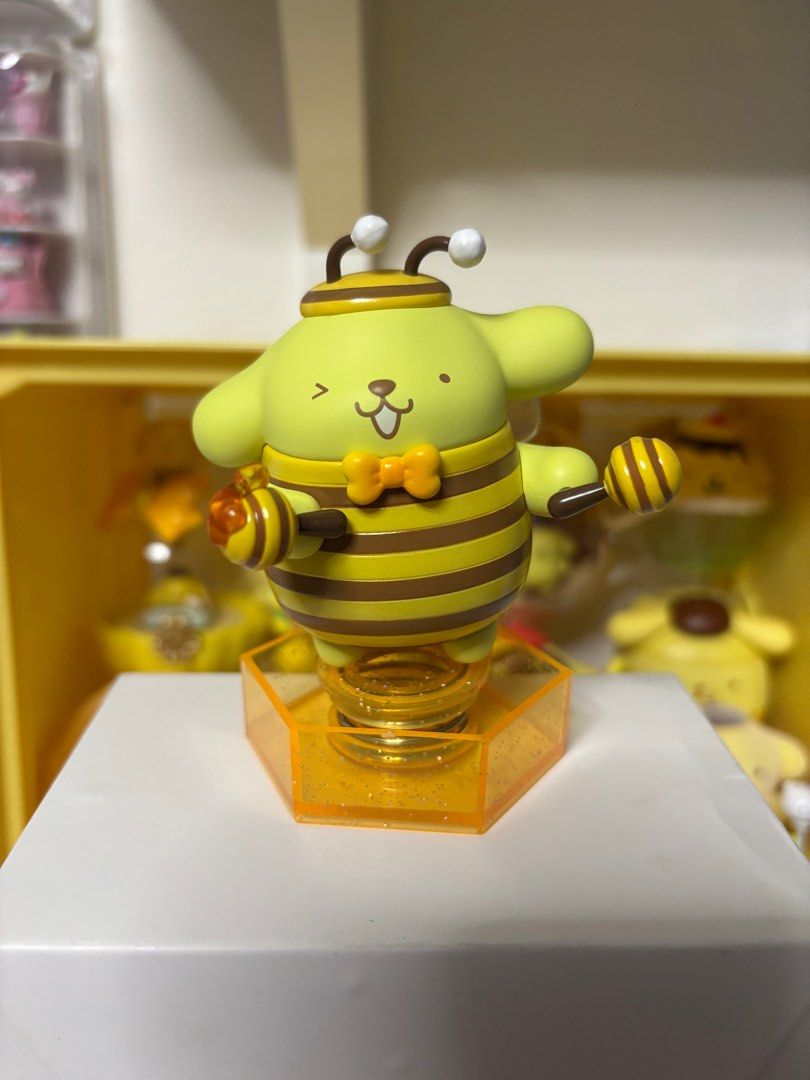 BNWB: Sanrio Pudding Blind Box, Garage Sale on Carousell