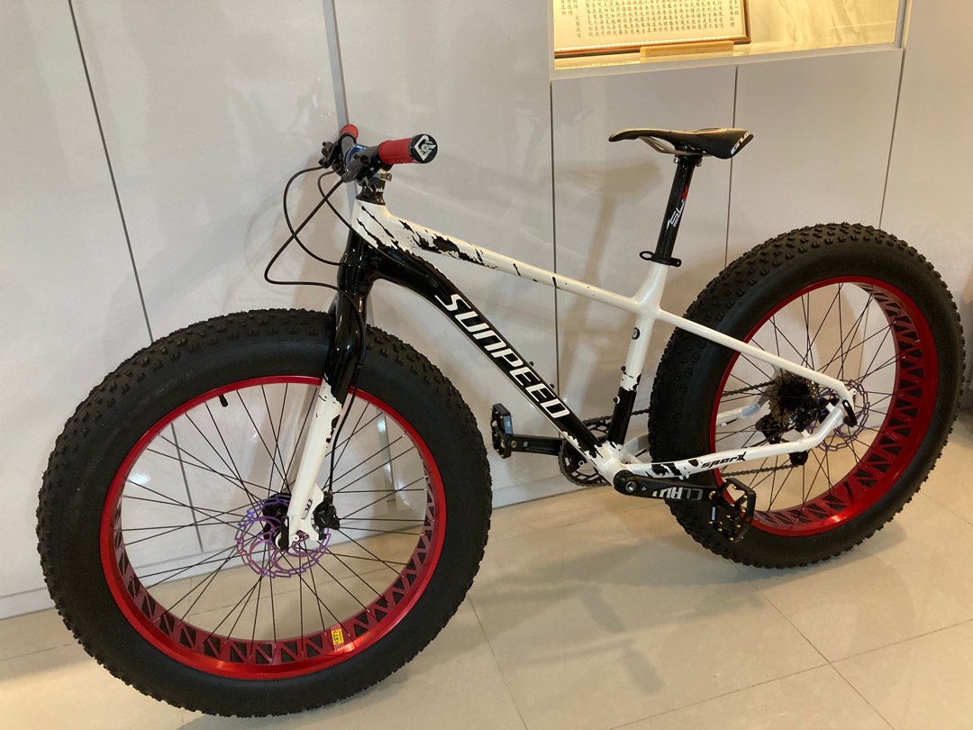 Fat bike, Sports Equipment, Bicycles & Parts, Bicycles on Carousell