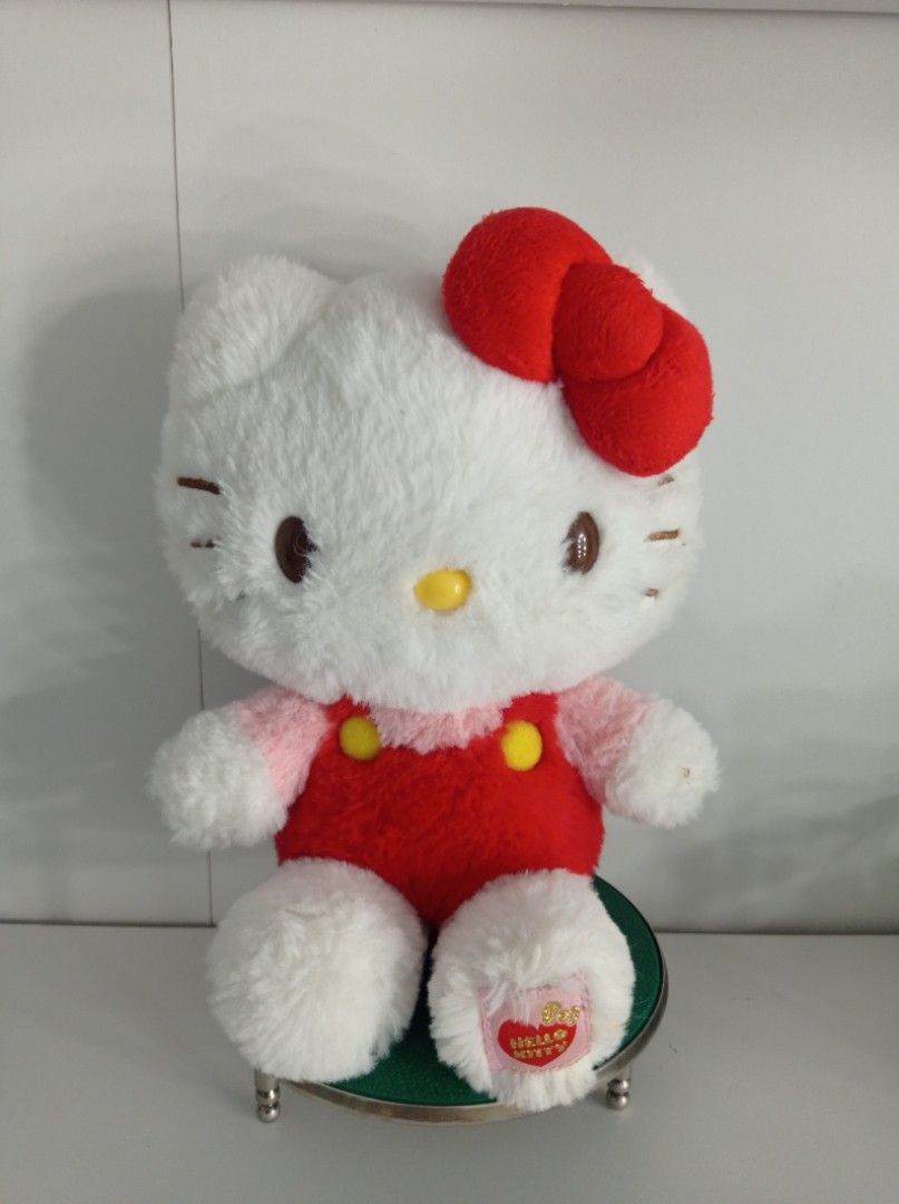 Hello Kitty (plushie), Hobbies & Toys, Toys & Games on Carousell