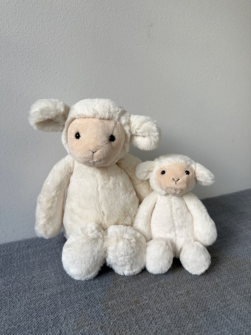 Jellycat Bashful Lamb Medium / Small, Hobbies & Toys, Toys & Games on ...