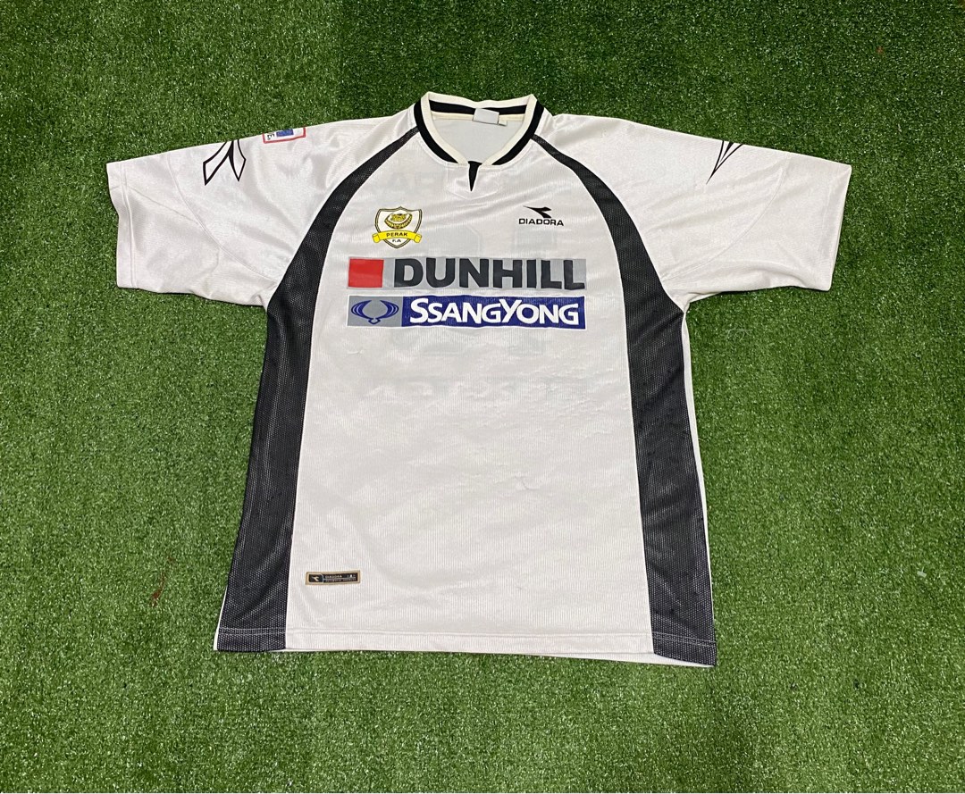 Jersi jersey perak 2003 matchworn, Men's Fashion, Tops & Sets, Tshirts ...