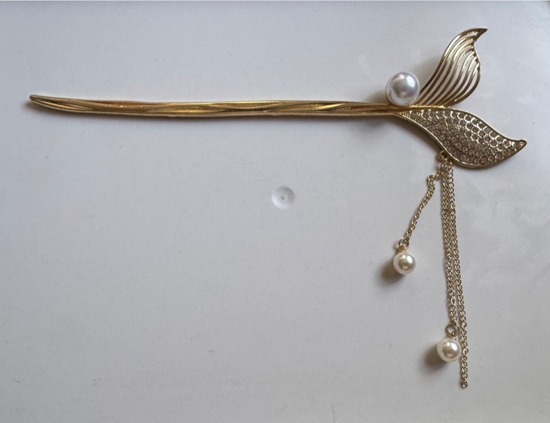 Mermaid tail hair pin, Women's Fashion, Watches & Accessories, Hair ...