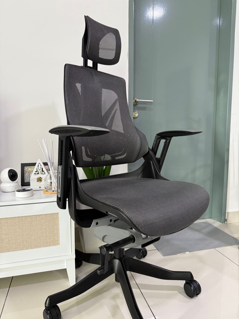 Merryfair Wau Ergonomic Chair, Furniture & Home Living, Furniture ...