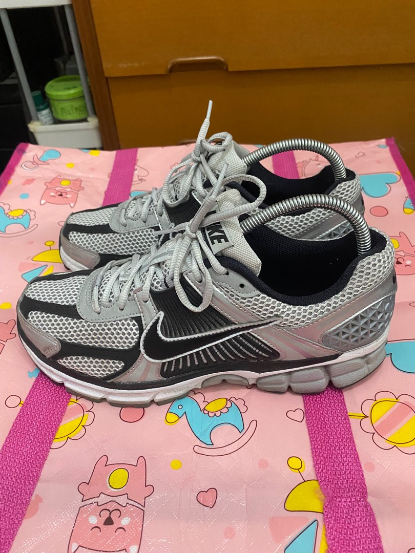 Nike Vomero 5 & NB327, Men's Fashion, Footwear, Sneakers on Carousell