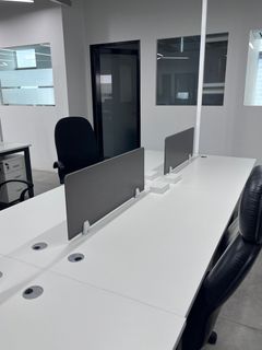 4 in 1, 2 in 1, 8 in 1, 6 in 1 Executive Workstation, with partion ...
