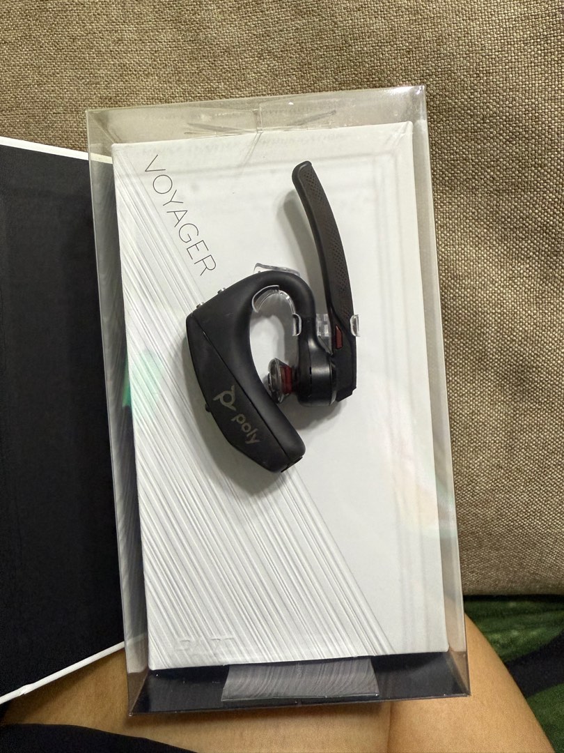 Poly Plantronics Voyager 5200 - alexa built-in, Audio, Headphones ...