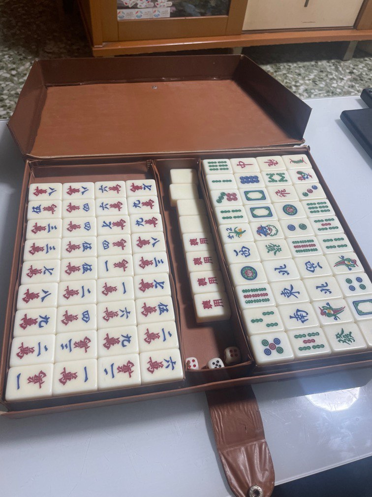 purple mahjong tiles set, Hobbies & Toys, Toys & Games on Carousell