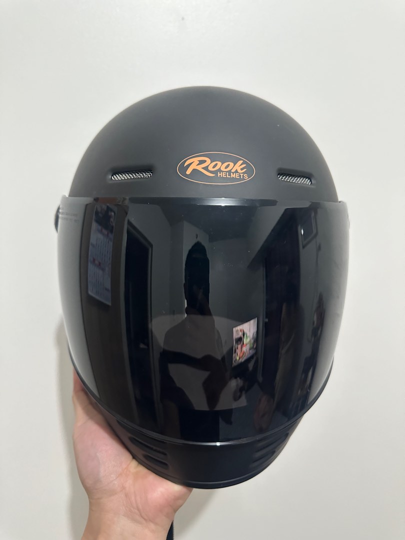 Rook classic helmet, Motorbikes, Motorbike Parts & Accessories, Helmets ...