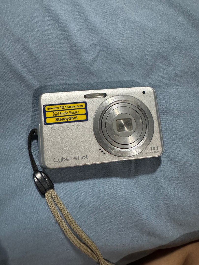 Sony Cybershot DSC W180, Photography, Cameras on Carousell