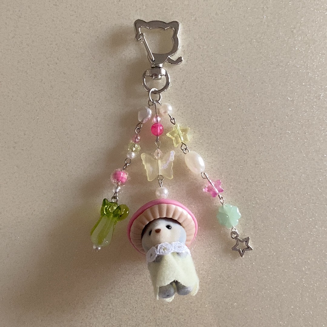 Sylvanian families keychain, Hobbies & Toys, Stationery & Craft ...
