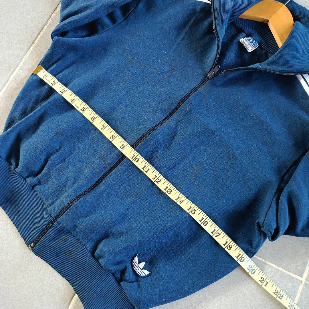 Vintage 70s tracktop adidas descente, Men's Fashion, Activewear on Carousell