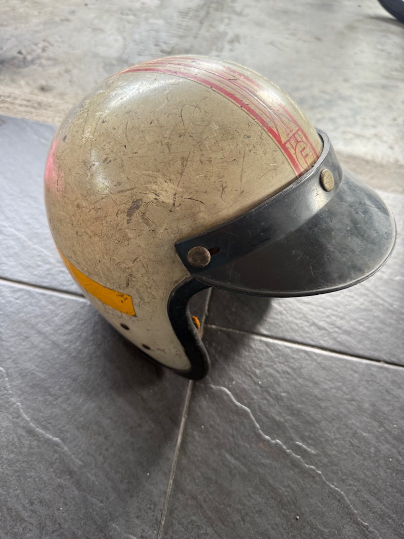 Vintage ROBIN HOOD Helmet 1970s Malaya Sirim, Hobbies & Toys ...