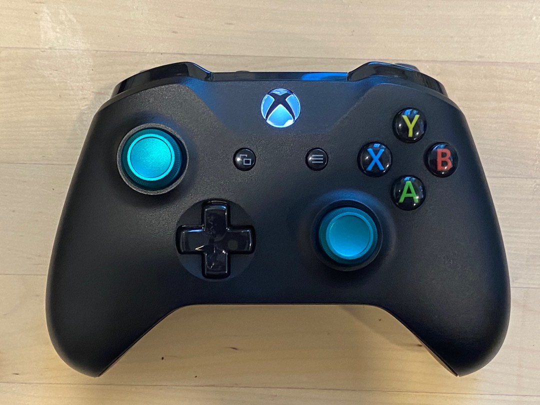 Xbox One Controller (1708) (Xbox / series / one), Video Gaming, Gaming ...