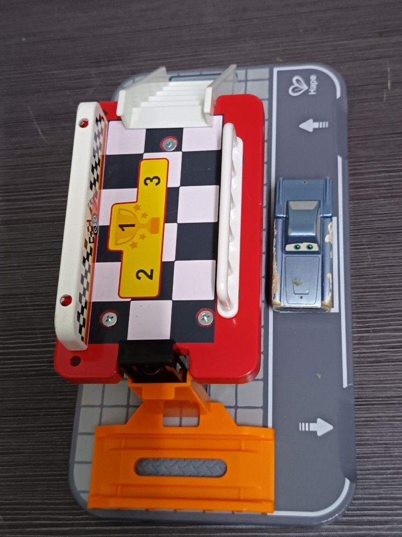 Car pit stop boy toys, Hobbies & Toys, Toys & Games on Carousell