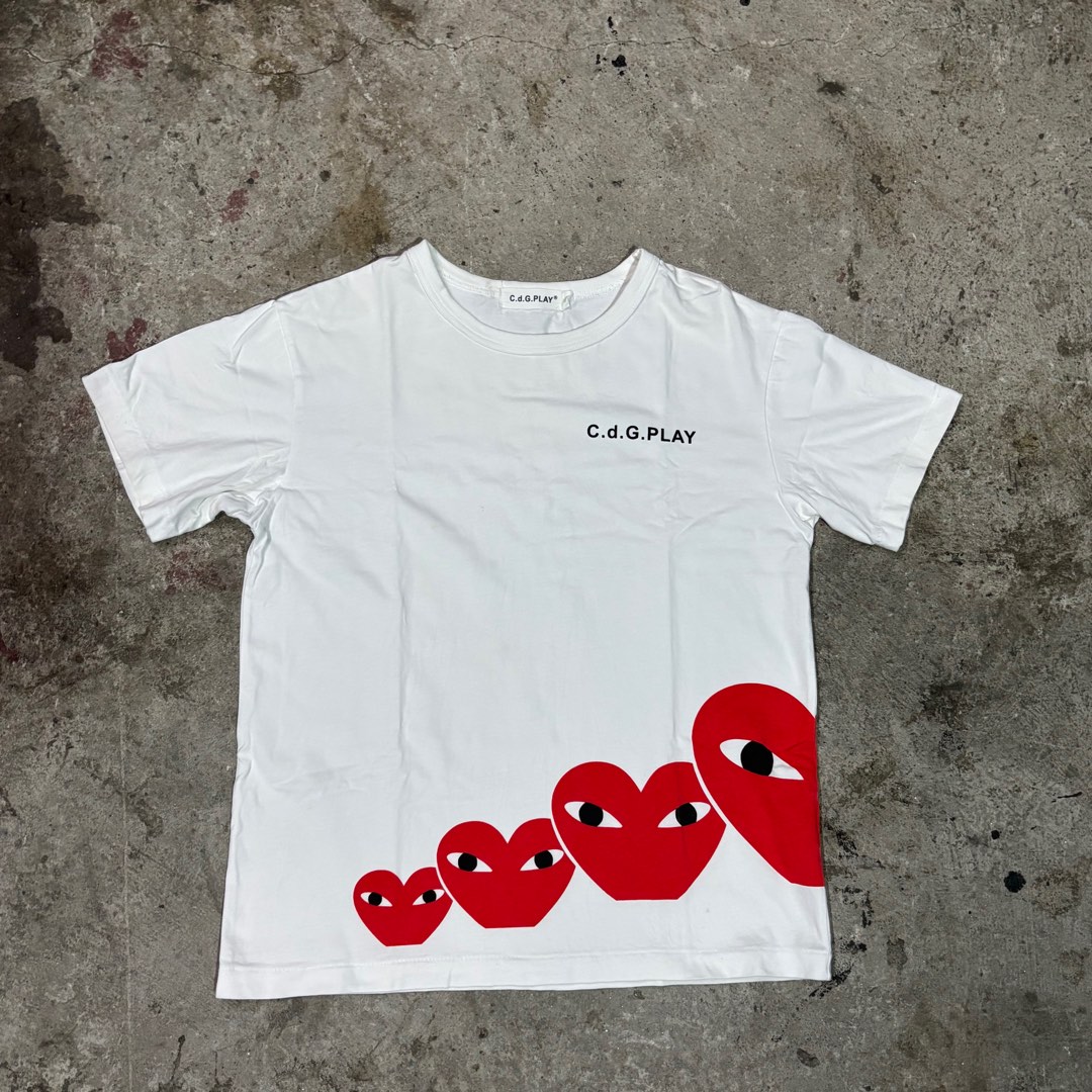 CDG Play, Luxury, Apparel on Carousell