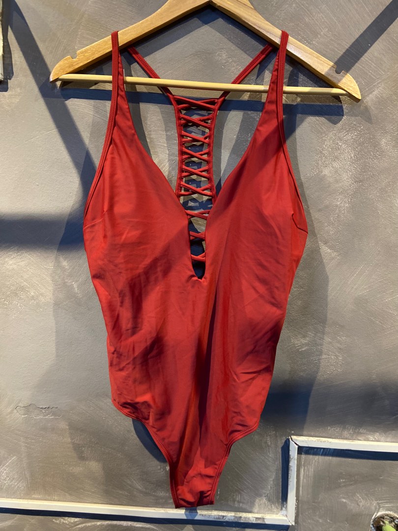 Cupshe One Piece Rust Bikini Top, Women's Fashion, Swimwear, Bikinis ...