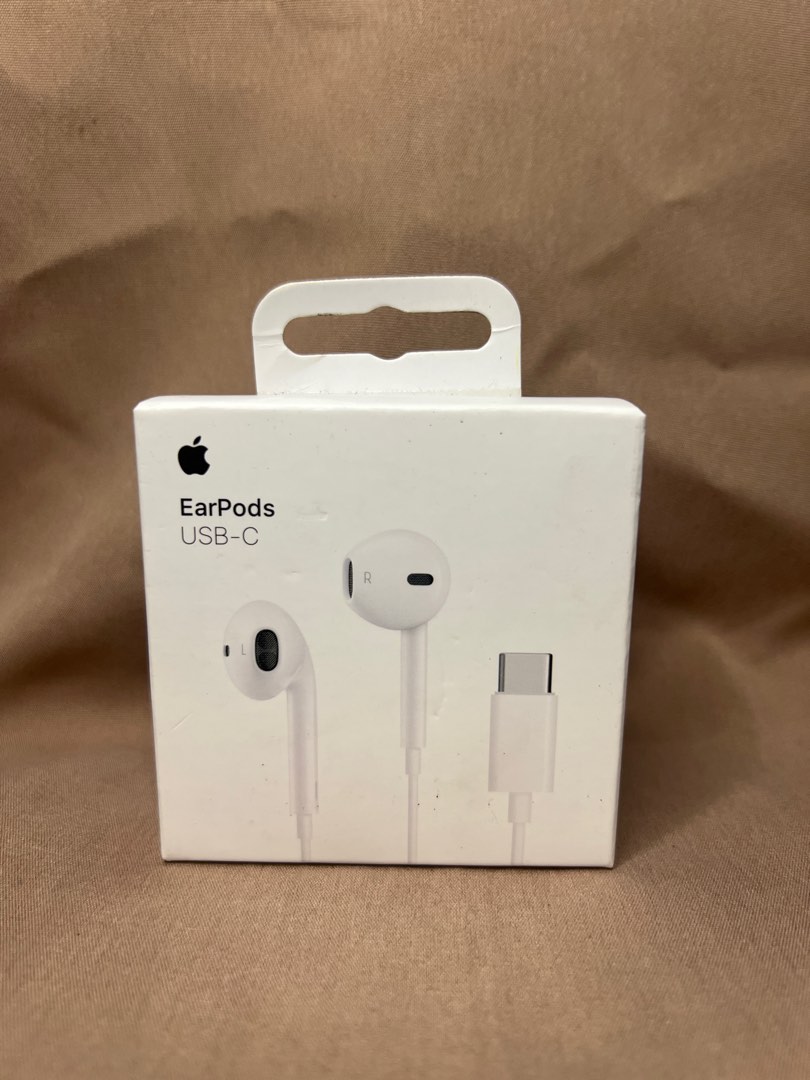 EarPods USB-C, Audio, Earphones on Carousell