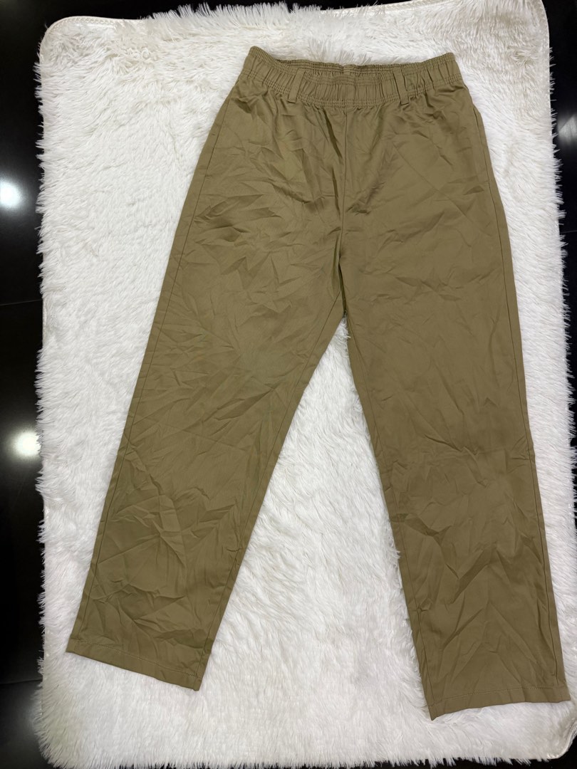 GU CHEF PANTS, Men's Fashion, Bottoms, Chinos on Carousell
