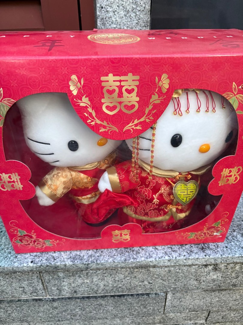 Hello Kitty Chinese Wedding, Hobbies & Toys, Toys & Games on Carousell