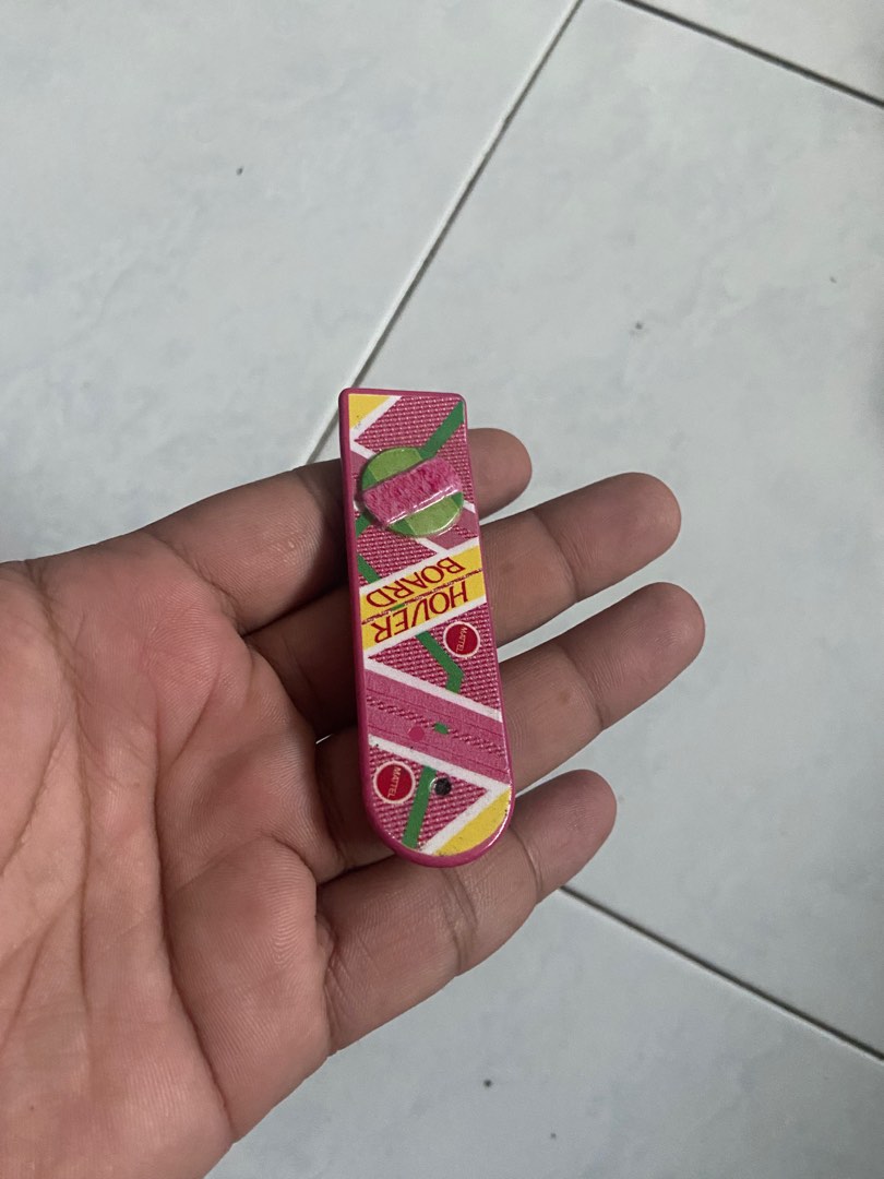 Hot Wheels Back to the future Hoverboard 35th, Hobbies & Toys, Toys ...