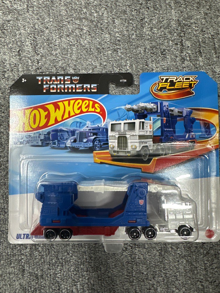 Hotwheels Track Fleet Transformer Ultra Magnus Crease Card, Hobbies & Toys, Toys & Games on ...