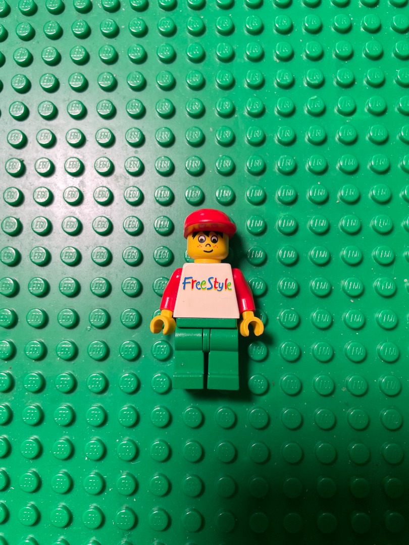 Lego Freestyle Timmy with Green Legs and Red Hat minifigure, 興趣及遊戲, 玩具 ...