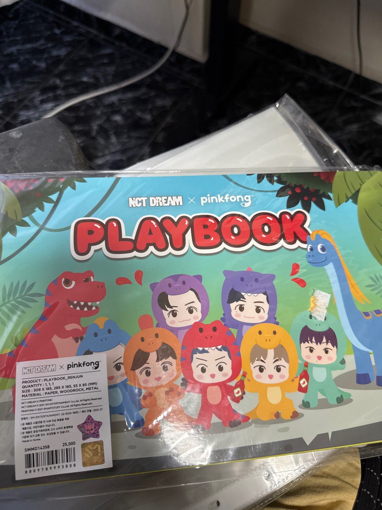 NCT Dream x Pinkfong playbook, Hobbies & Toys, Stationery & Craft ...