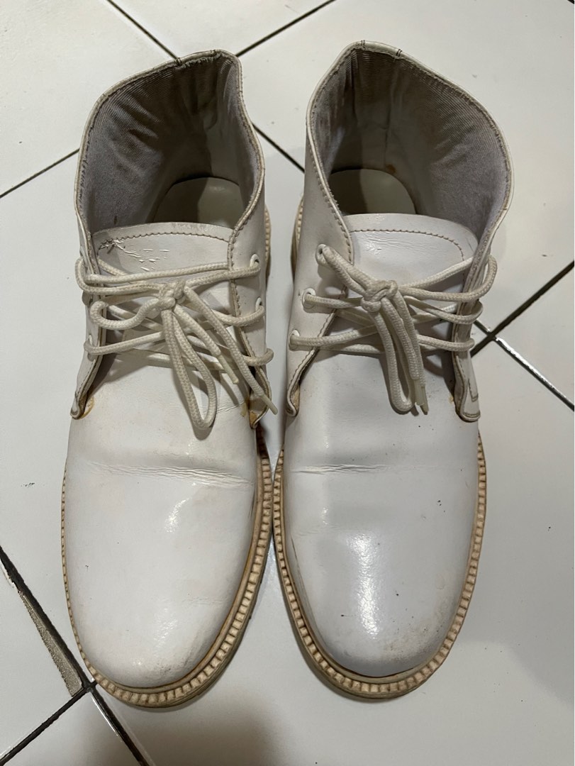 Sepatu pdh putih polos, Fesyen Pria, Sepatu , Sepatu Boot di Carousell