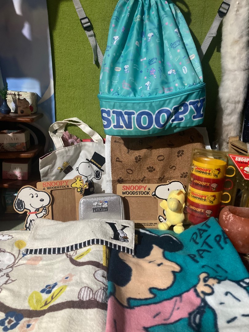 SNOOPY BUNDLE, Hobbies & Toys, Memorabilia & Collectibles, Fan ...