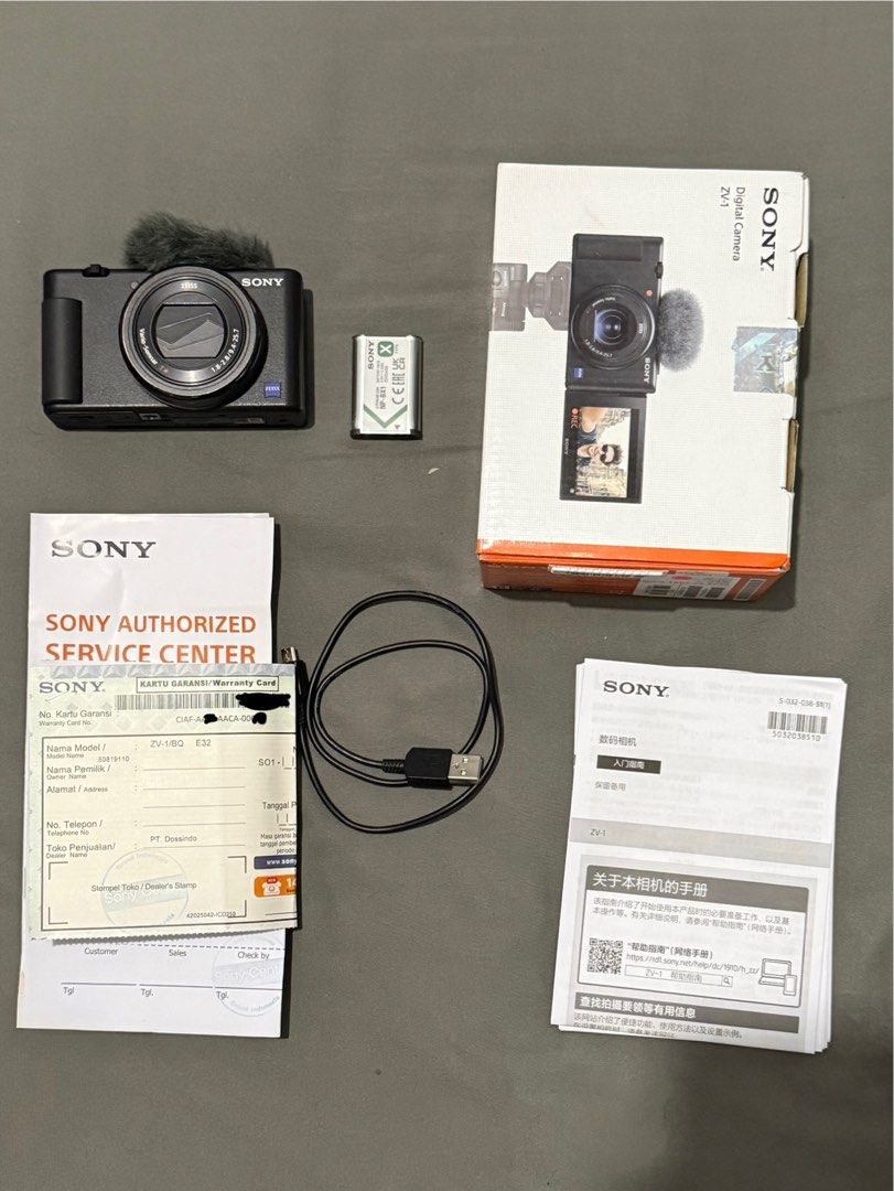SONY ZV 1, Garansi On, Ex Official Sony Indonesia, Fotografi di Carousell