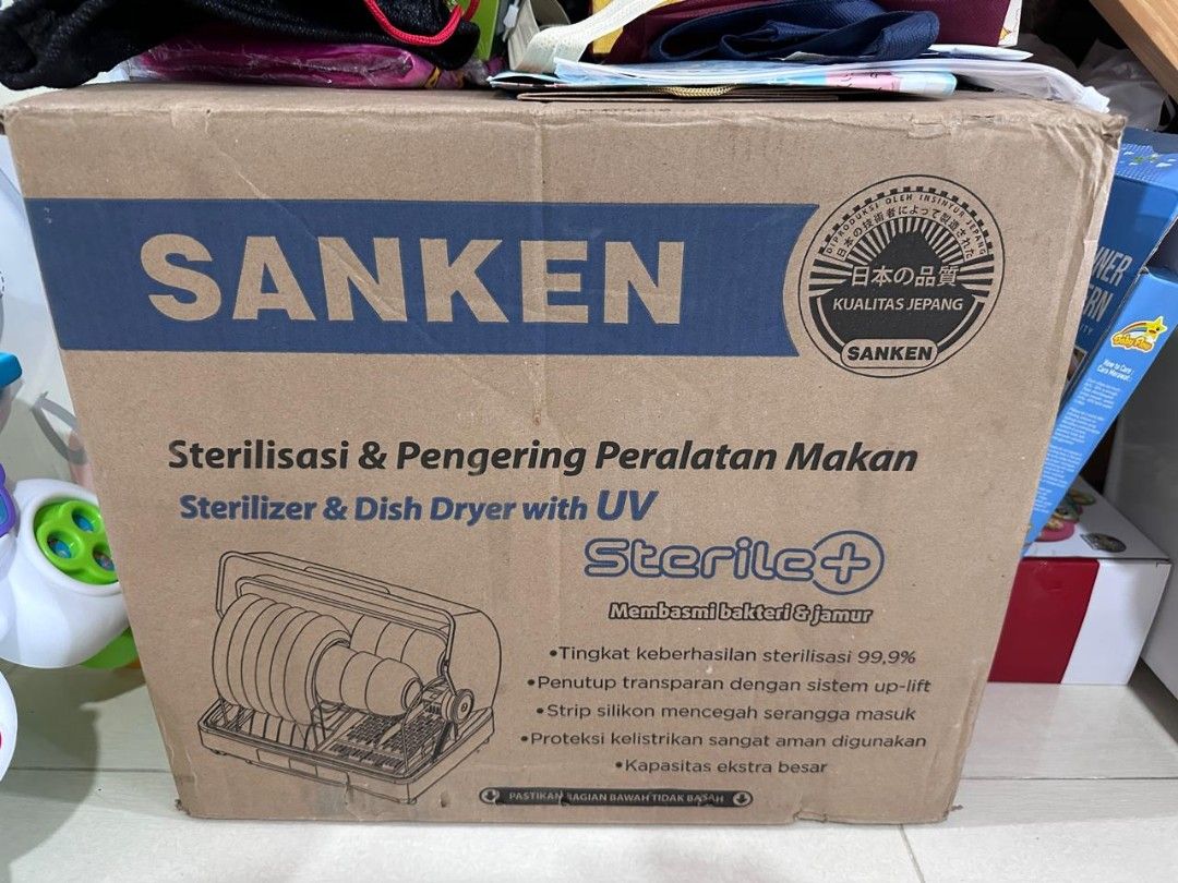 Strelizer dan dish dryer with uv sanken new, Bayi & Anak, Lainnya di Carousell