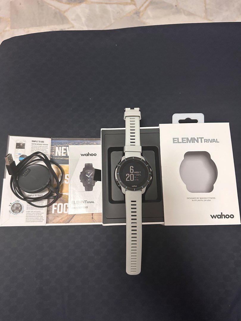 Wahoo ELEMNT RIVAL GPS Multisports Watch, Mobile Phones & Gadgets ...