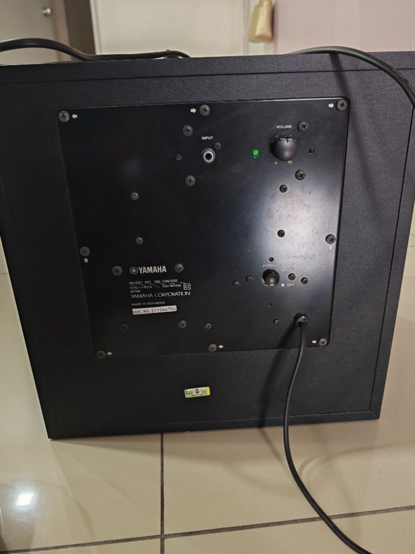 Subwoofer Yamaha NS-SW100 10 inches powered, Audio, Soundbars, Speakers ...