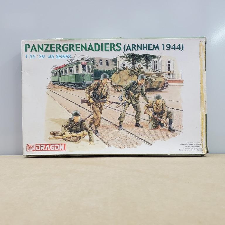 全新絕版 Dragon 威龍 6161 (2002年)-1/35-德國裝甲擲彈兵 / Panzergenadiers (Arnhem 1944 ...